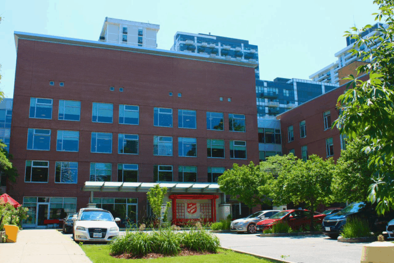 Isabel & Arthur Meighen Manor - Meighen Health Centre